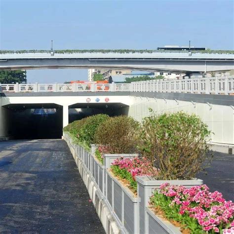 顺庆这条下穿隧道通车——北路