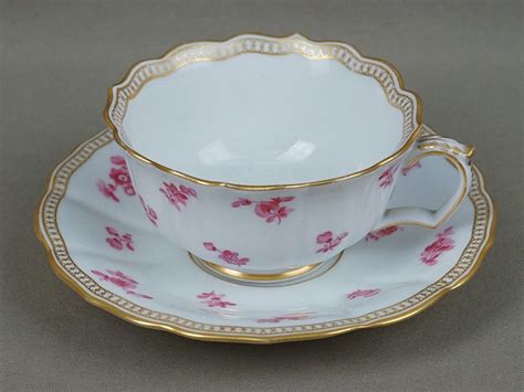 Чайная пара «Розовые цветы фарфор роспись золочение Германия Мейсен середина Xx века