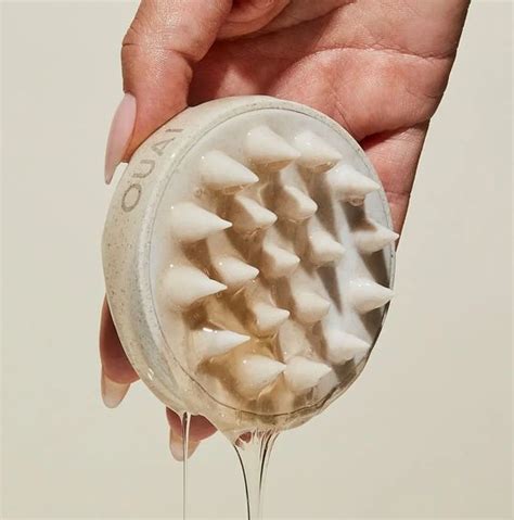 How To Exfoliate Your Scalp 5 Ways And Its Biggest Benefits The Femmena