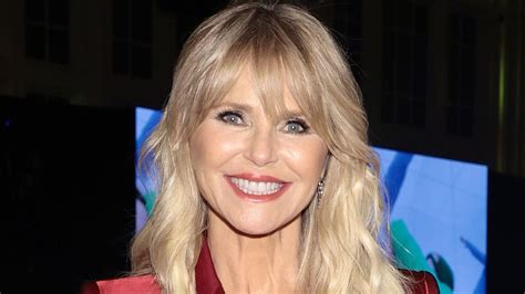 Christie Brinkley Is The Picture Of Glamour In Candid Winter Photoshoot