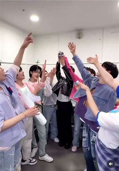 Zb11位おめでとう！ Youtube