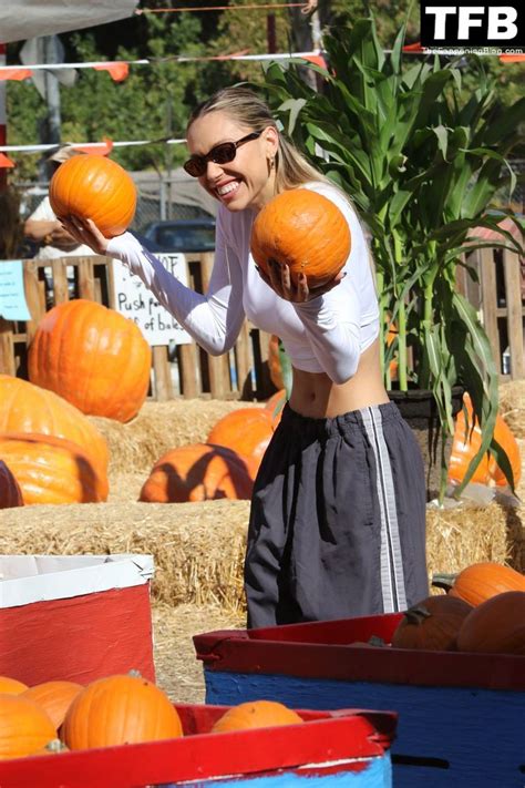 Alexis Ren Sexy Photos The Fappening Stars