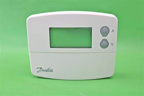 Danfoss Tp5000si Programmable Room Thermostat Hardwired 087n791000 A641 £44 99 Picclick Uk