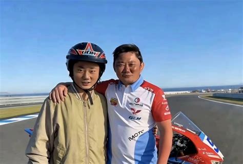 张雪机车wsbk夺冠，领先第二名4秒