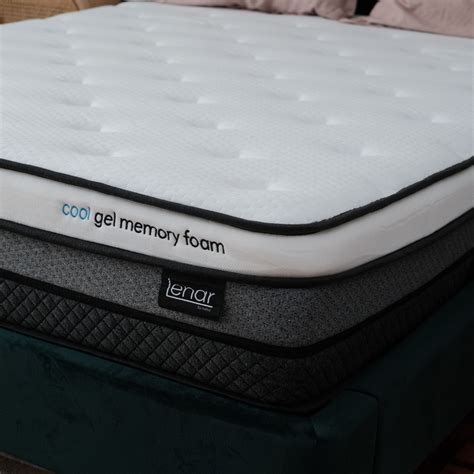 Lenar Frio Cool Gel Memory Foam Queen Mattress