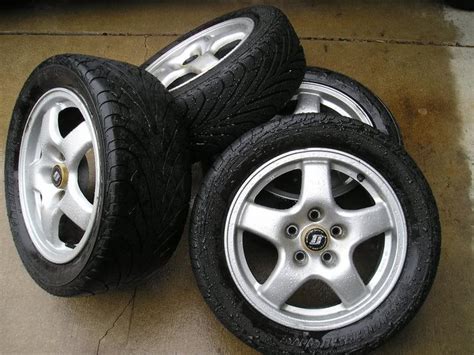 BangShift.com R32 wheels - BangShift.com