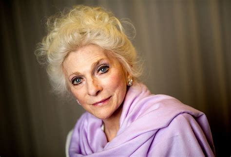 Famosos Famosas Atores E Atrizes De Todos Os Ramos Fotos De Judy Collins