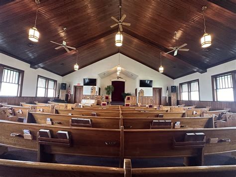 Wilson Auctions Brick Craftsman Architecture Church With Full