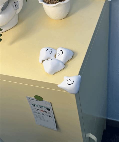 데미무드 2colors 모서리 조심해 스마일 코너보호 코너가드 부딪힘방지 위시버킷