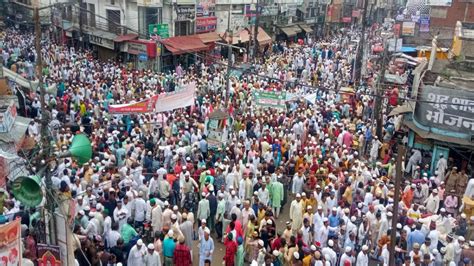 Urs E Razvi बरेली में दिखा Ala Hazrat के चाहने वालों की मोहब्बत का आलम सड़काें पर उमड़ा