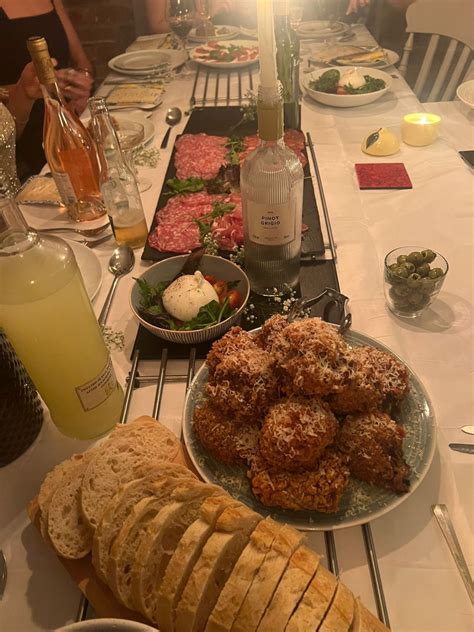 You Know Youre Getting Older When You Have A Civilised Dinner Party 🍝