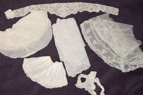 Lot 434 Seven Single Engageants 18th Century