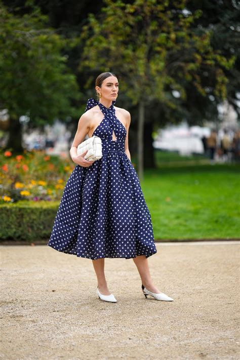 15 Shoes To Wear With A Navy Dress That Wont Have You Feeling Blue