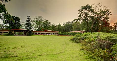 Hotels In Dooars Book Hotel Online Sinclairs Retreat Dooars India