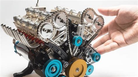 Building The V8 Engine Kit Metal Machinery Assembly Model V8エンジンキットを