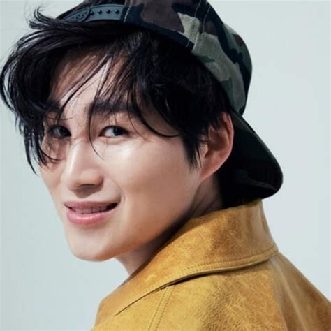 Kim Hee Jae 김희재 Lyrics Songs And Albums Genius