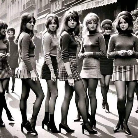 Pin By Bắc Thần On World Eventscultures Sixties Fashion 60s Fashion