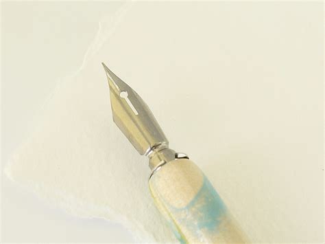 Pointed Dip Pen Calligraphy Nibs A Beginners Guide To Choosing The Right Nib Mirabelle Makery