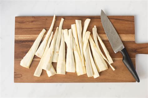 How To Eat Parsnip Leaves