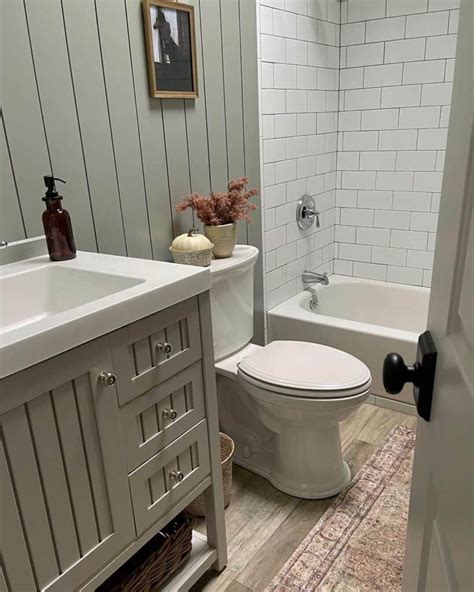 28 Imaginative Ideas For A Subway Tile Bathroom