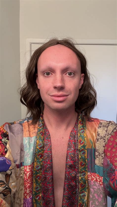 Face Reveal Fandom