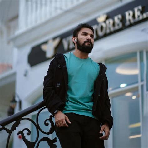 Midhun Mohan Midhunmohan • Threads Say More