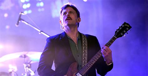 Kings Of Leon Cancel Tour After Singers Freak Accident