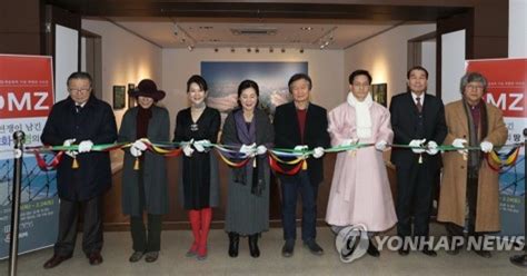 Dmz 전문 사진작가 최병관 특별전