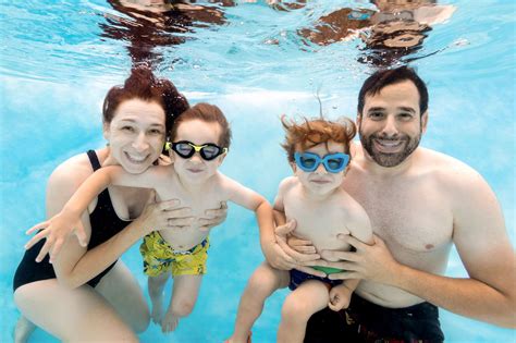 Underwater Swim School Portraits — Flashpool Productions