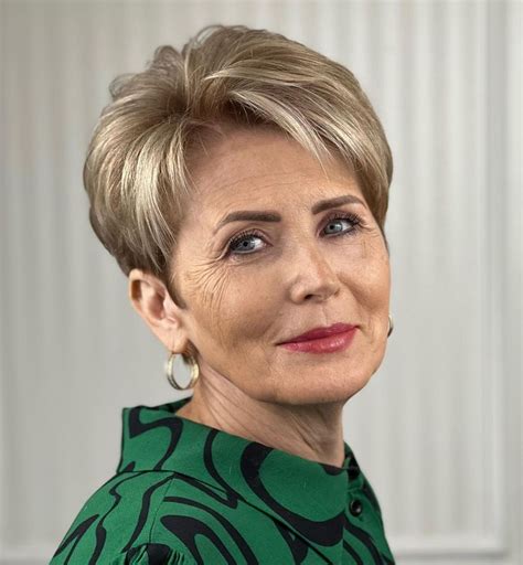 20 Modern Pixie Haircuts For Older Women To Wear This Year Haircut