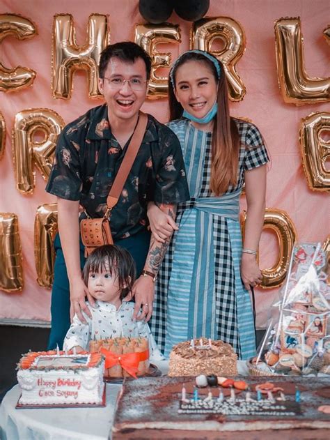 Momen Ulang Tahun Drive Thru Cherly Eks Cherrybelle Seru Banget Hot Liputan Com