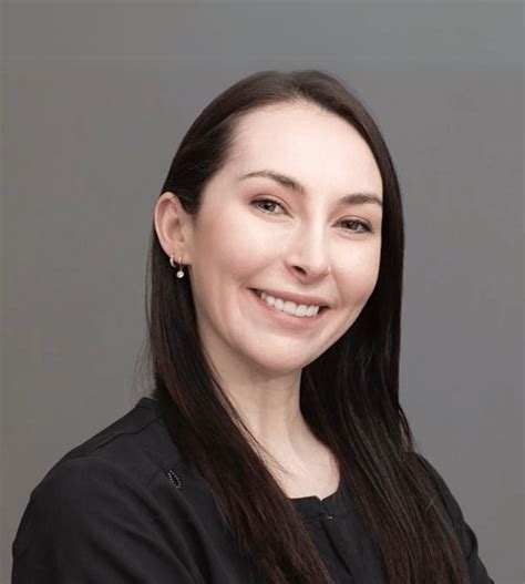 Dr Stephanie Srgn Clinic