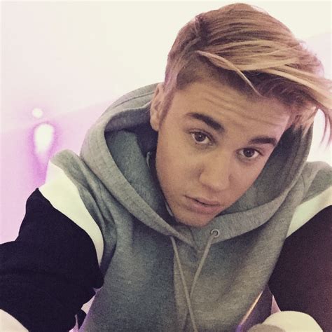 Justin Bieber Penis Photos Are Just Like Brad Pitts