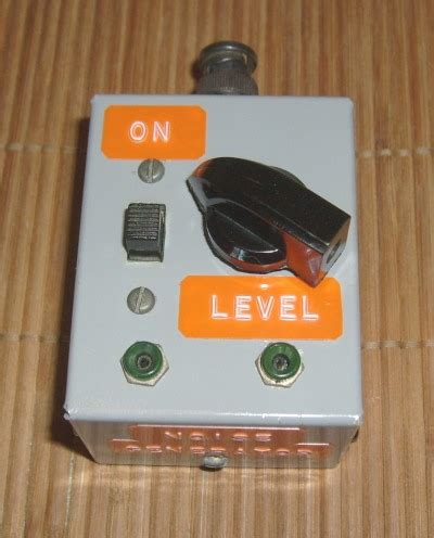 The VE6KQ Website Diode Noise Source