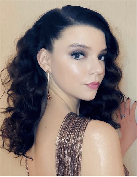 Anya Come To Bed With Me Eyes Ranyataylorjoy