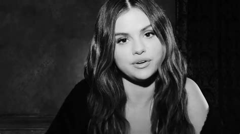 Selena Gomez Gets Her First No 1 On Billboard Hot 100 With Lose You