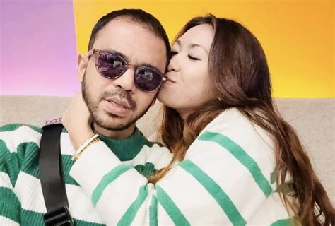 “allah Tunjuk Sedikit Demi Sedikit ” Isteri Along Cham Buat Solat