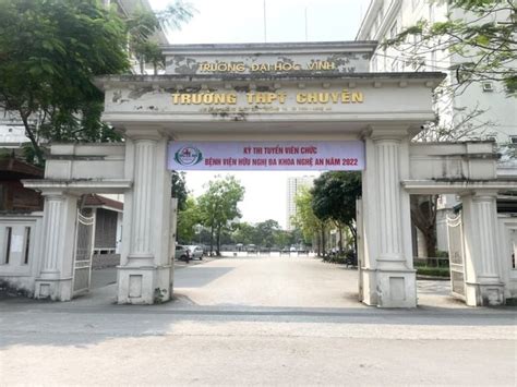 Nữ sinh trường chuyên tự tử Giáo viên và học sinh bị nhắn tin đe dọa