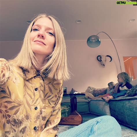 Winter Ave Zoli Wiki Biography Age Gallery Spouse And More