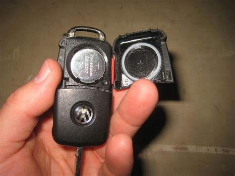 2012 2015 VW Passat Key Fob Battery Replacement Guide 013