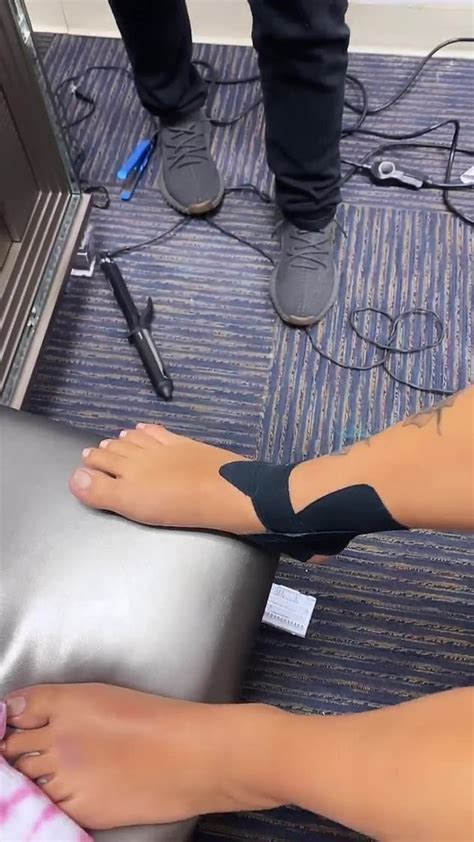 Karol G Feet