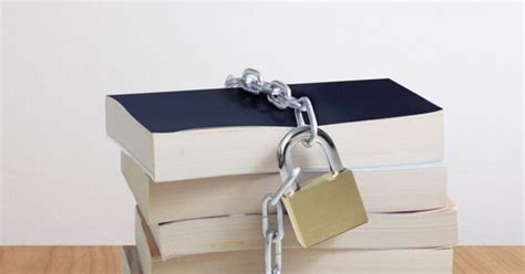 성교육 책 17권 현황 보고하라”는 서울시의원검열 논란