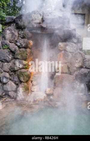 Beppu Onsen Jigoku Meguri Tatsumaki Jigoku Stock Photo Alamy