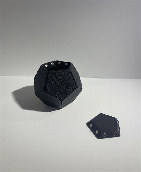 Parametric Polyhedral Self Assembly Virus By Denovocto Download Free Stl Model