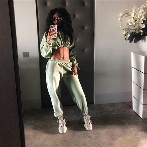 Ensemble Lazy M Sweatshirt Short Sweatpants Set Casual Sets Ensemble Lazy M Sweatshirt Short Sweatpants Set Casual Sets