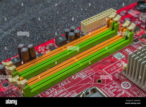 Ram Slots Hi Res Stock Photography And Images Alamy