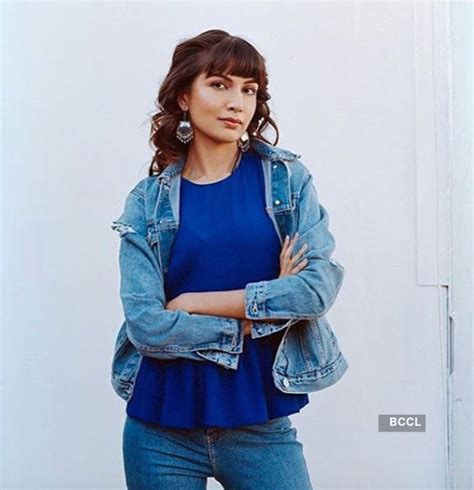 Meet Sanea Sheikh A Florist And Model The Etimes Photogallery Page 29