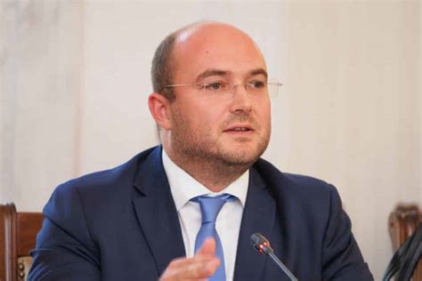 Министърът на правосъдието предлага по тежки наказания за жестокост към