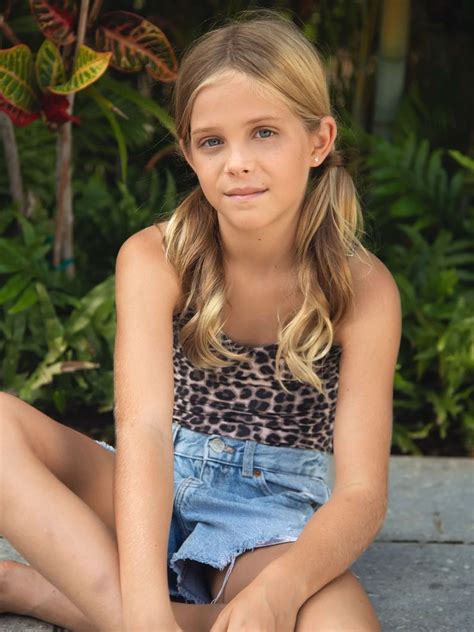 Eliza Shaw — Niche Models And Talent