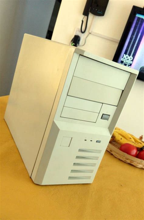 Vintage Retro Pc Case Old Computers Custom Computer Computer Case